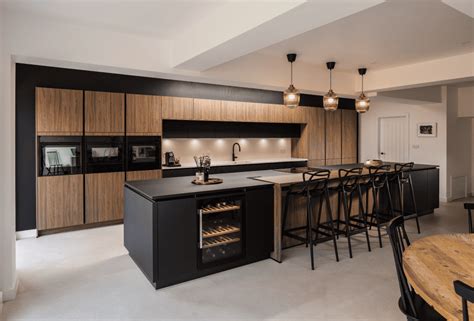 Contemporary Black Kitchen