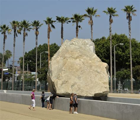 Antelope Valley College Blog Levitated Mass Or Levitated Miss