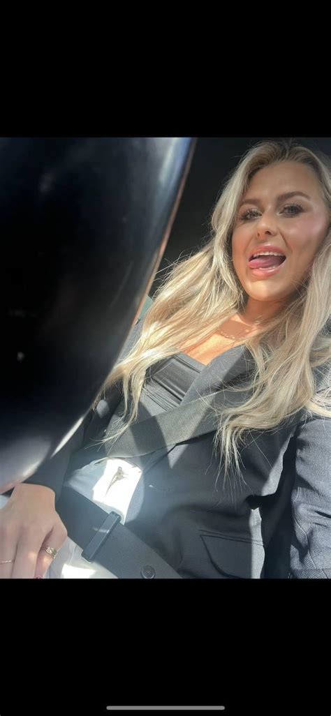 Just A Blondie Who Felt Cute Today 😇💕 R Selfieover25