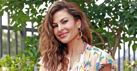 Eva Mendes Imitates Her Mom Giving Backhanded Compliments