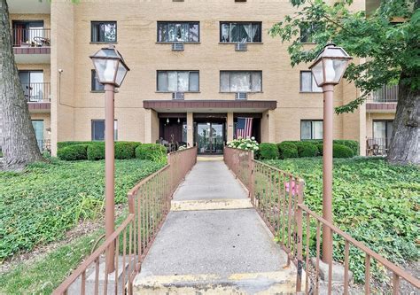 6670 S Brainard Ave Apt 303 Countryside Il 60525 Zillow