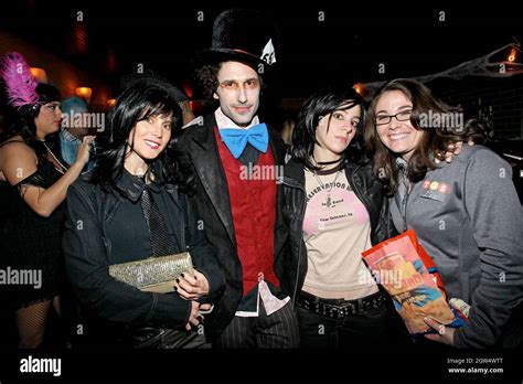 New York Ny Usa 29 October 2011 Ali Mroczkowski Ethan Zohn Melissa Schoenberg Rachel