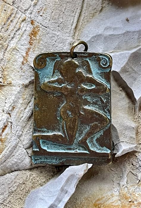 Vintage Vintage Bronze Age Gem