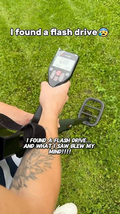 🔵 I Found A Flash Drive😨 Youtube