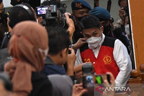 Majelis Hakim Tolak Nota Keberatan Chuck Putranto Antara News