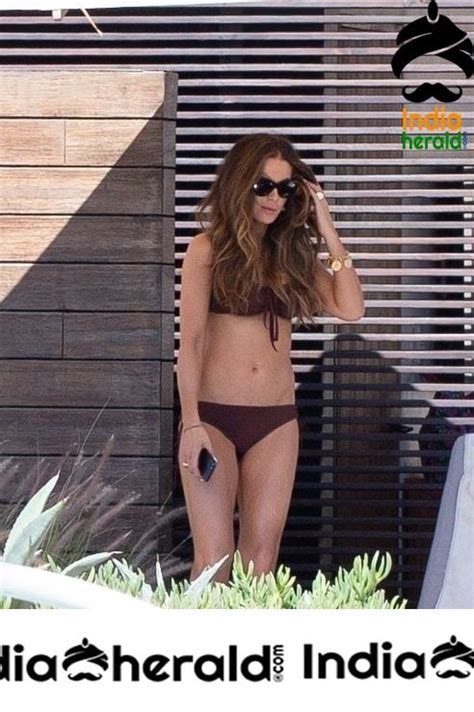 Kate Beckinsale Latest Hot Photos In A Bikini At Los Cabos