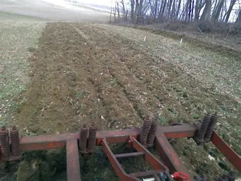 Chisel Plow Advantages Characteristics Types And Reviews Agriculture