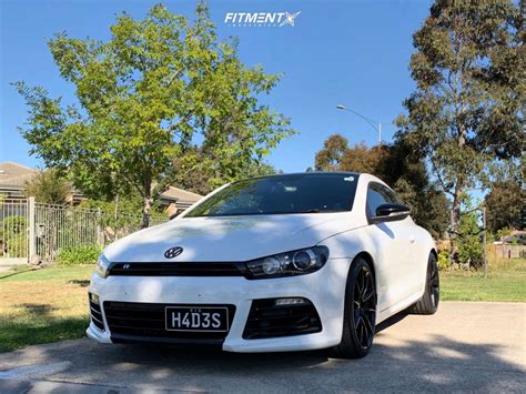 Volkswagen Scirocco R Black