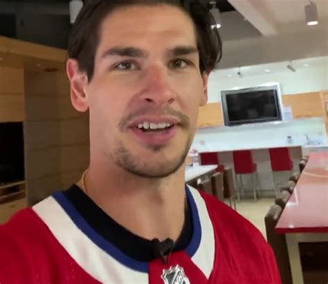 Sean Monahan Looked Very Comfortable Alongside Kirby Dach Last Night Archyde