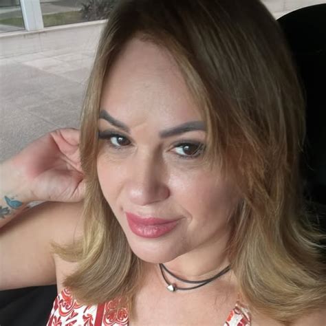 Luciana Lima Lima Lulli • Threads Say More