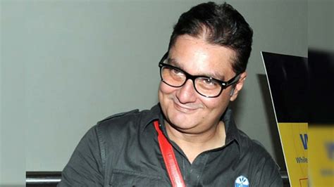 Vinay Pathak Sarika Team Up For Web Series