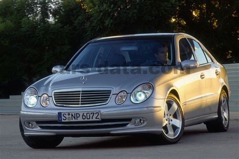 Mercedes Benz E Class Images 8 Of 12