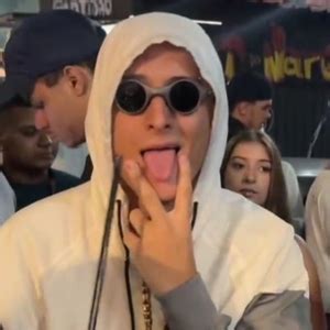 Dona Twitch Stats E Visão Geral Do Canal