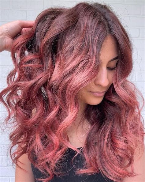 20 Playful Pink Hair Highlights To Show Off Your Style Hairdo Hairstyle
