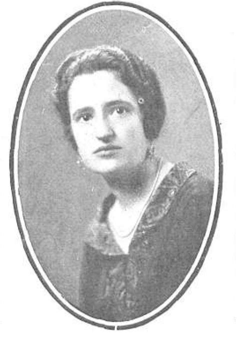 Carmen Conde 1907 1996 Día De Las Escritoras