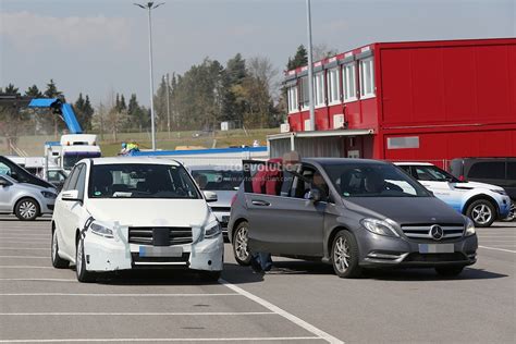 2015 B Class Facelift Benchmarked Against Current Model Autoevolution