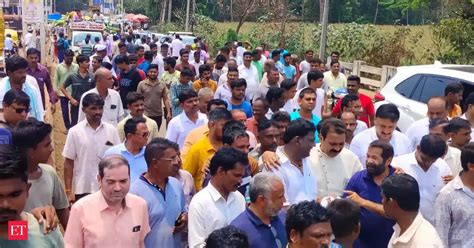 Neha Hiremath Murder Investigation Karnataka Cid To Handle Neha Hiremath Murder Investigation