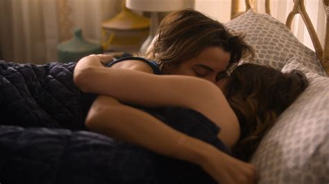 Linda Cardellini Natalie Morales Dead To Me S0103 2160p Mkones