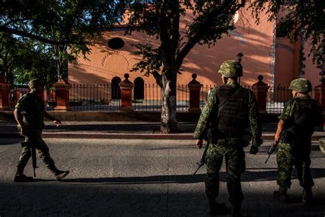 El Narcotráfico Floreció En México Con Ayuda Del Estado Revista