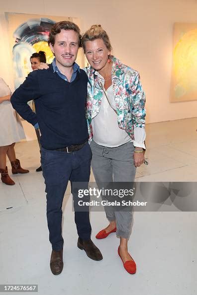 Artist Goetz Von Schlotheim And Marion Eva Krawitz During The Pop Up Nachrichtenfoto Getty