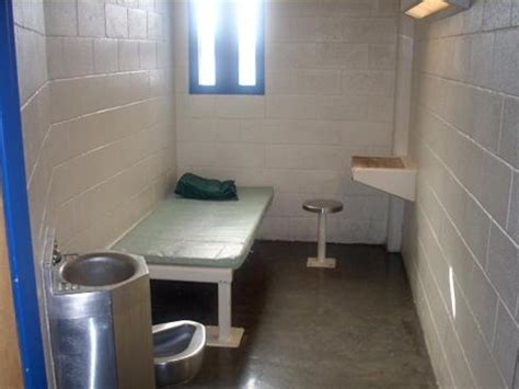 Photo Of Floyd Mayweathers Jail Cell Myboxingfans Boxing News