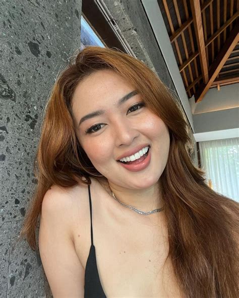 9 Potret Terkini Chintya Fabyola Puteri Indonesia 2015 Makin Stunning