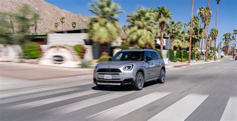 Thaco Auto Ra Mắt Mini Countryman Hoàn Toàn Mới Tại Việt Nam