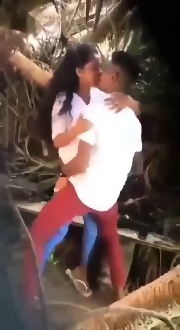 Sexy Girl Xxx Fuck By Boyfriend In Park In Stand Position Sex With