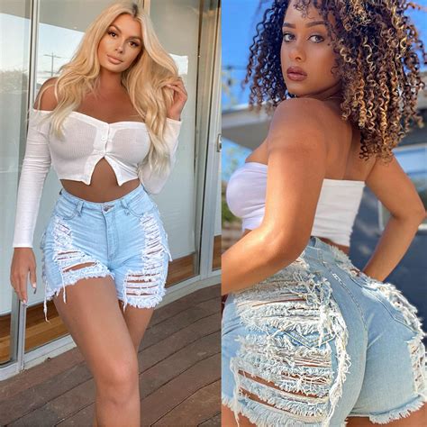 Women In Sexy Short Shorts