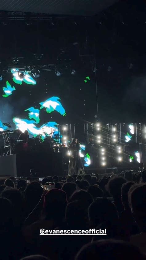 Amy Lee Meet Veda The Daughter Of Salivas Singer Before The Live Show At Welcome To Rockville