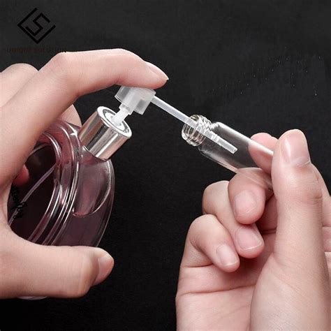 Segmentation Des Parfums Originaux تقسيم العطور الأصلية