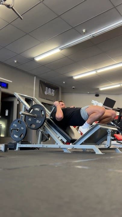 How To Hack Sissy Squat Form Tutorial Youtube