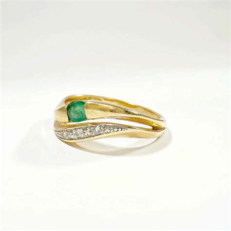 Gold Emerald And Diamond Ring Juniper ÓnÍsÌ Paris