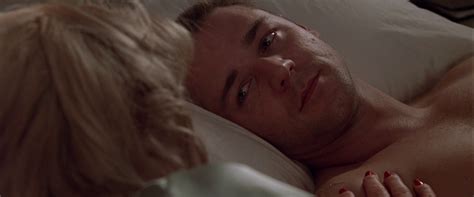 AusCAPS Russell Crowe Shirtless In L A Confidential