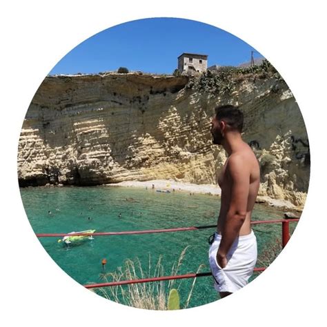 Konstantinos Marakis Kostas Mar • Threads Say More