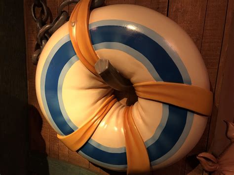 Did Not Expect To See This Gaping Butthole At Disneyland R