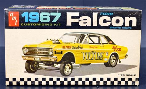 Unbuilt Amt 1967 Ford Falcon Sports Coupe 125 Scale Model Kit 5127