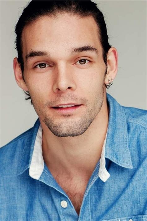 Elliot Wrightson Biografía Mejores Películas Series Imágenes Y