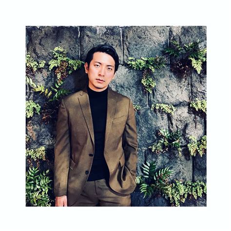 上山竜治のプロフィール・画像・写真 2000002230