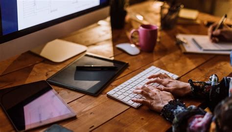 Difference Between Executive Summary Introduction Bizfluent