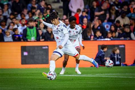 윙백으로 재능 낭비 이강인 충격 최저 평점 4뛰기 싫은 끔찍한 인상 남겼다 119일 만의 풀타임에도 고개 푹 Osen