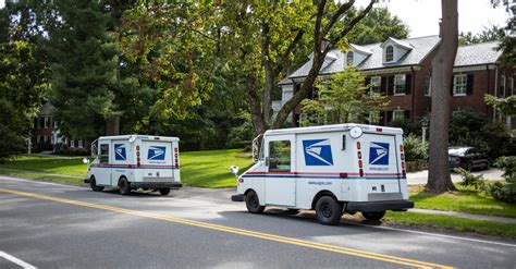 UPS Vs USPS Which Shipping Carrier Is Best In