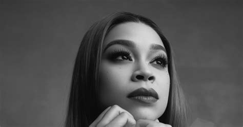 Julissa Calderon Drops New Manifestation Journal Ps Fitness