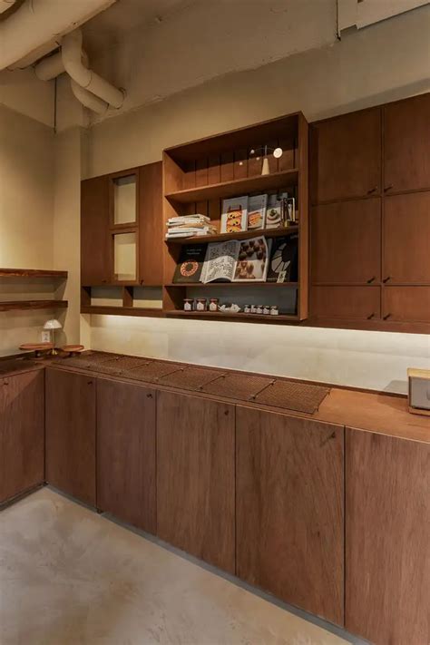 우드톤 따뜻한 분위기 빈티지 컨셉 10평 베이커리 인테리어 비용 Cafe Deli