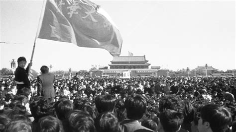 Tiananmen Square 1989 Crowd
