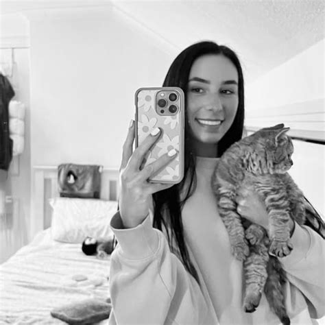 Emma Scally Emmadaisyx On Threads