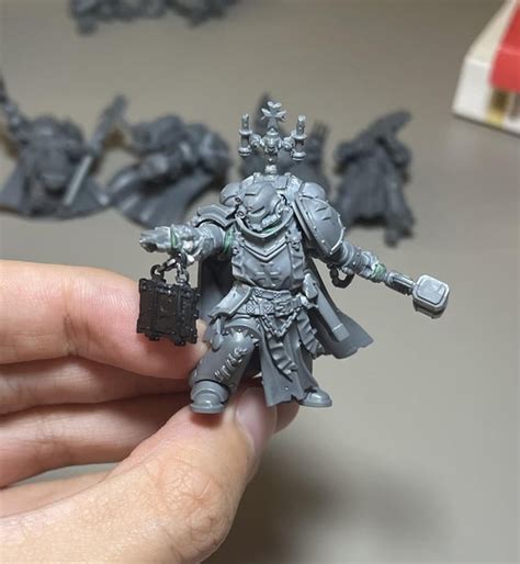 Posting Some Kitbashed Sword Brethren To Motivate Me To Base Them