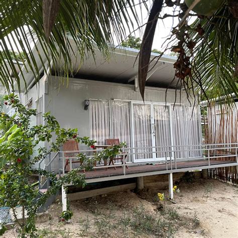 Naroth Beach Bungalow នៅកោះរ៉ុង