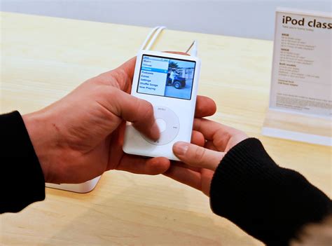 56 Songs You Need To Mourn The Death Of The Ipod Classic Aka Your