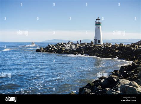 Santa Cruz Breakwater Lighthouse Walton Lighthouse At The Santa Cruz